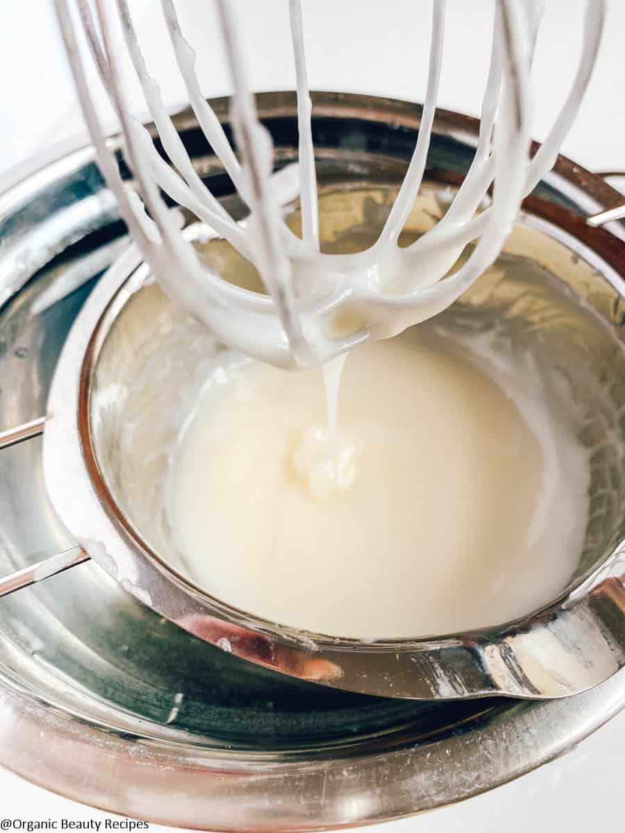 Homemade Hand Lotion with 4 ingredients - Organic Beauty Recipes